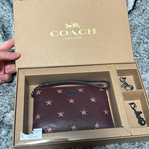 Coach | Bags | Coach Burgundy Boxed Corner Zip Wristlet With Star Print ...
